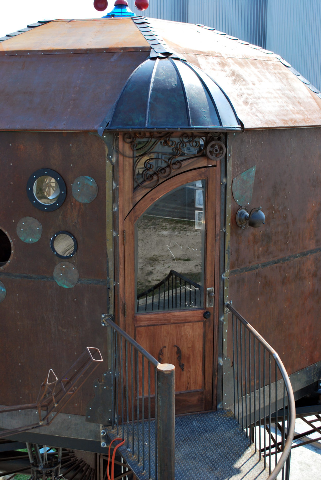 The Steampunk Tree House has been successfully transplanted in Delaware ...